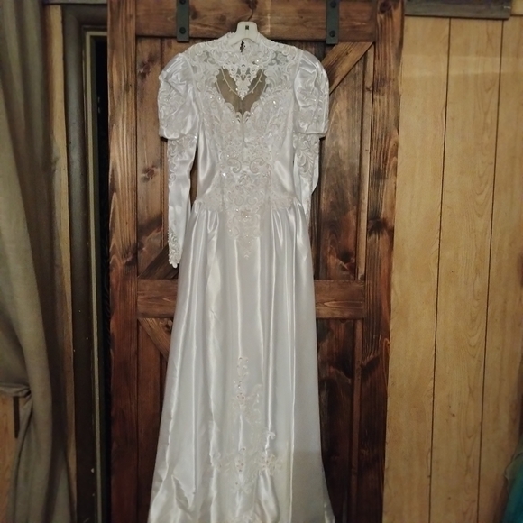 Alfred Angelo | Dresses | Elegant White Lace Satin Gown | Poshmark